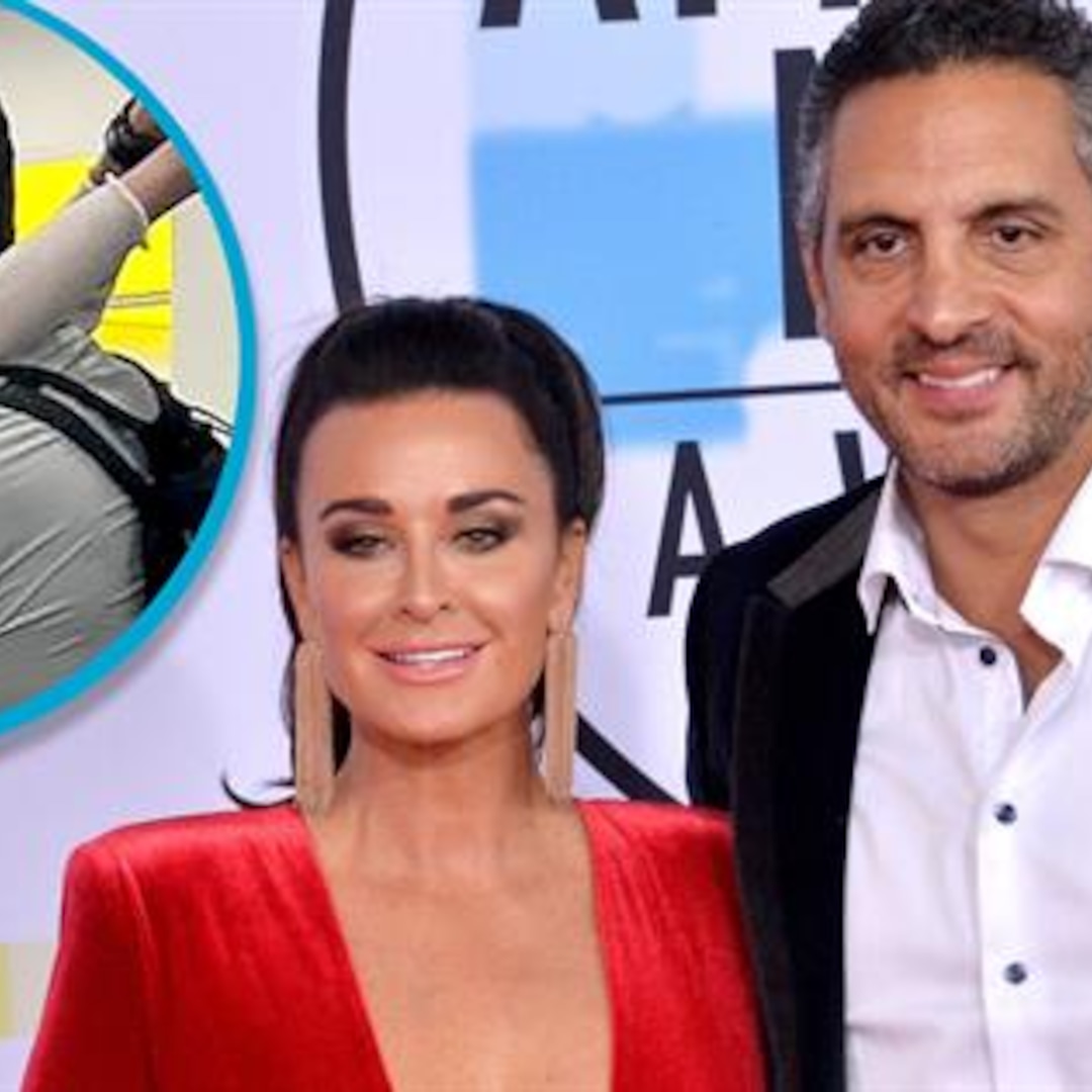 Kyle Richards Husband Mauricio Umansky Kisses Blonde Woman In Greece